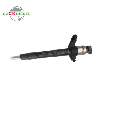 China Injetor de combustível 095000-829X 095000-822X 095000-856X 095000-822X 095000-8220 16600-5X30A 16600-5X00A à venda