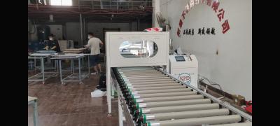 China Professionelle Klebstofflaminierungsmaschine für Honigtuch-Panel-Kernkomponenten-Pumpe zu verkaufen