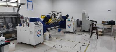 Cina Macchina di imballaggio di colla AB autonoma per la miscelazione e la distribuzione precise di adesivi in vendita