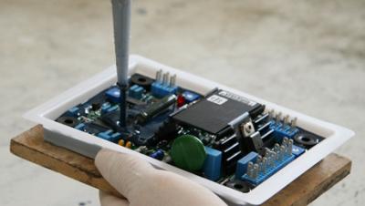 Cina Macchine per mescolare e imballare per accensioni elettroniche in vendita