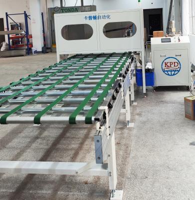 Cina Fully Automatic Glue Spraying Machine for Honeycomb Panel PVC Sandwich Panels in vendita