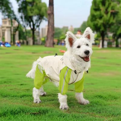 Cina Abbigliamento per animali domestici Mantello impermeabile Modello animale Dimensione ridotta per cani Estate/Primavera in vendita