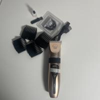 China Dog Shaver and Trimming Tools ABS Material Loading Quantities 40 HQ Loading 168 Sets for sale