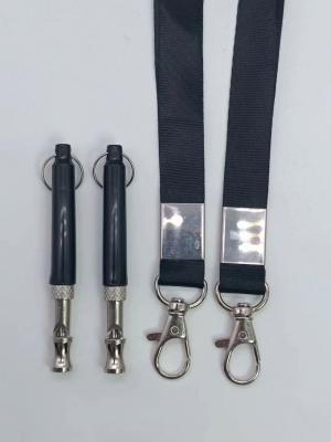 Cina Smettila di abbaiare con il nostro fischietto per cani ad ultrasuoni da 8 cm x 0,8 cm in acciaio inox in vendita