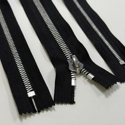 China High Class #5 Corn Teeth Metal Zipper Precision Ground Metal Crowns Bright Nickel for sale
