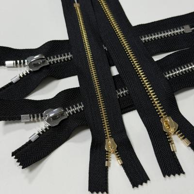 China Light Gold #3 Metal Zipper High Tensile Strength Brass Y Teeth Zipper for sale