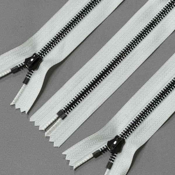 Quality Understated Elegance #5 Y Shape Metal Zipper Gun Metal Uniform Electroplating for sale