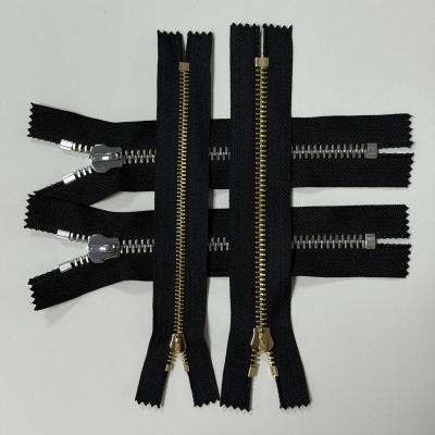 China Smooth Y Shaped Metal Zipper #5 Brass Zipper High Load Bearing Capacity for sale