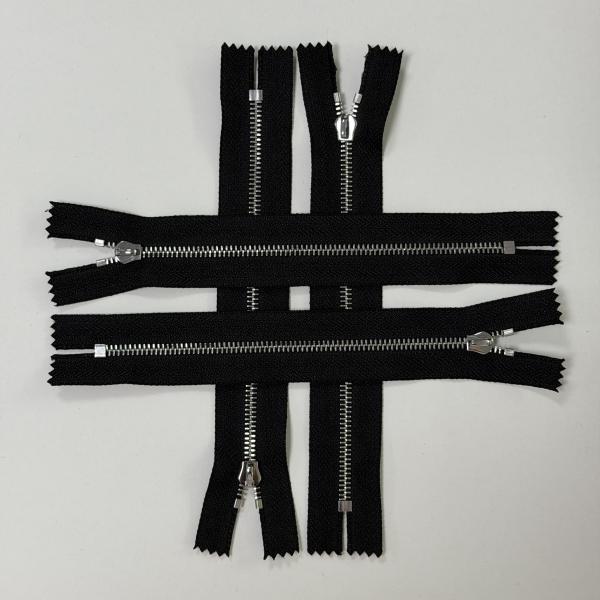 Quality Premium Quality #3 Euro Teeth Metal Zipper Slender And Three Dimensional Tooth Profile for sale