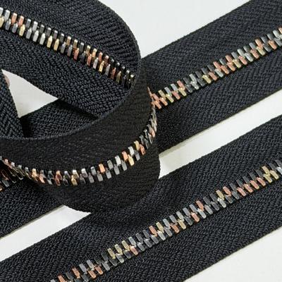 China Glowing Evenly #5 Corn Shaped Classic Color Metal Zipper Full And Dimensional for sale