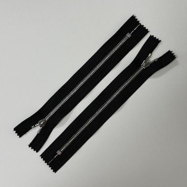Quality Compact Layout #3 Corn Teeth Metal Zipper Even Stitching Customizable Colors for sale