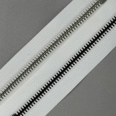 China Light Luxury #5 Brass Zipper High Hardness Euro Teeth Metal Zipper for sale