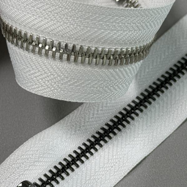 Quality Apply Flexibly #5 Euro Teeth Metal Zipper Suitable For Frequent Use for sale