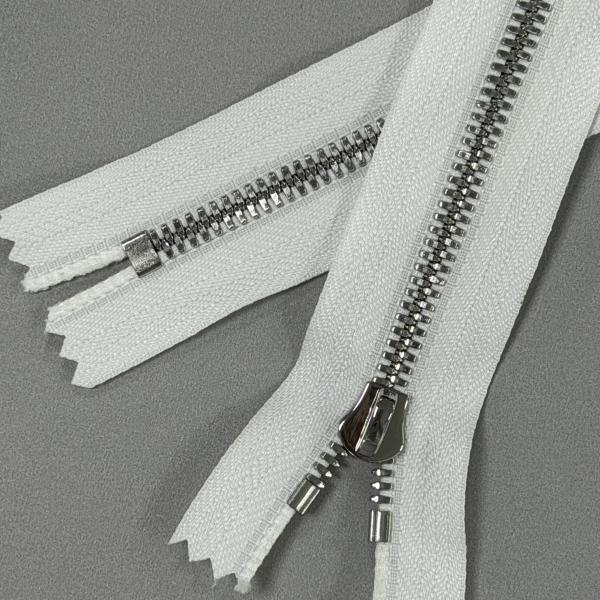 Quality Low Frictional Resistance #5 Corn Teeth Metal Zipper Strong Visual Hierarchy Bright Nickel for sale