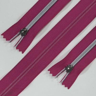 China Outdoor #5 Vacuum Plated Nylon Zip Prevents Spontaneous Sliding Bursting Open for sale