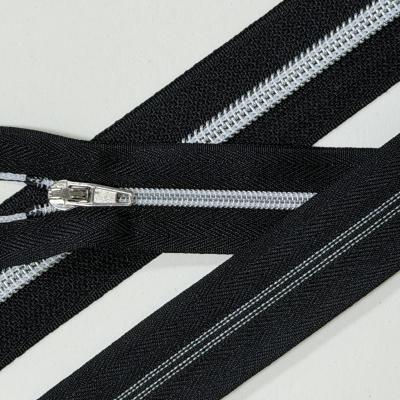 China Multi Color Series Vacuum Plated Nylon Zip Discoloration Resistant for sale