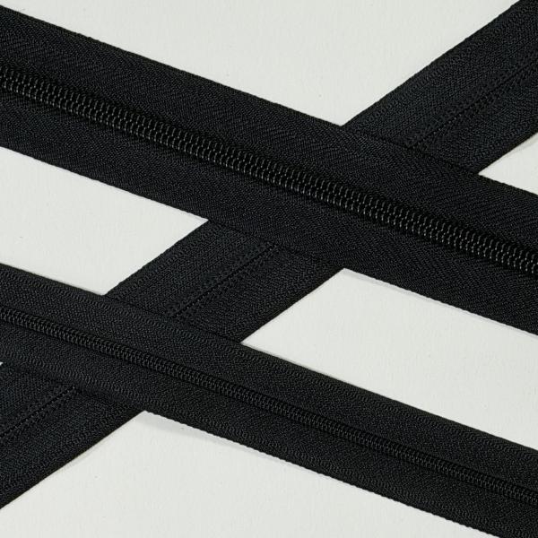 Quality Low Noise #5 Nylon Zipper Soft Texture Smooth Opening And Closing for sale