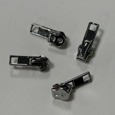 China Durable #3 Auto Lock Zipper Head Replacement Metal Slider Standard Pull Tab for sale