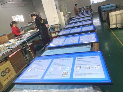 China Spliced 43" 500nits FHD Indoor Menu Board with Single-arm Hanging Bracket for sale