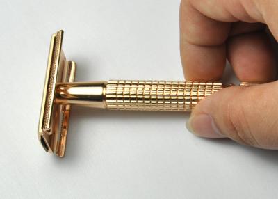 Cina Metal il doppio rasoio di sicurezza del bordo della maniglia, vite del rasoio di sicurezza degli uomini per aprirsi in vendita