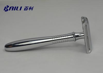 Cina Rasoio di sicurezza lungo dell'acciaio inossidabile della maniglia 116mm per la rasatura manuale in vendita