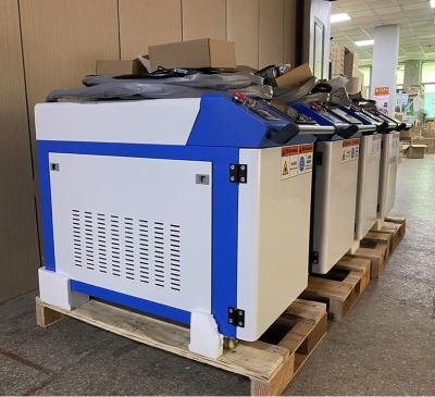 Cina Macchina di pulizia laser a mano per la rimozione della ruggine in vendita