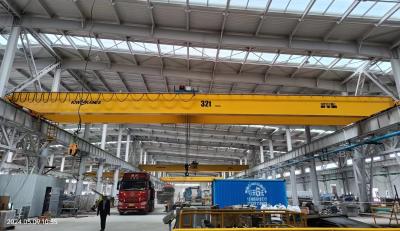 China 20T Double Girder Overhead Crane with 7.5-31.5m Span for Heavy Duty A5 for sale
