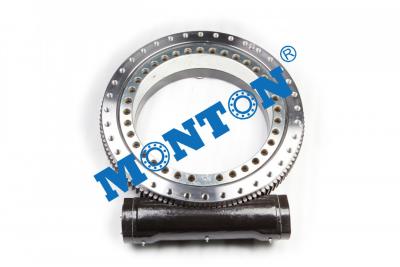 China Enclosed Housing Worm Drive Slew Ring , Solar Slew Drive Compact Design for sale