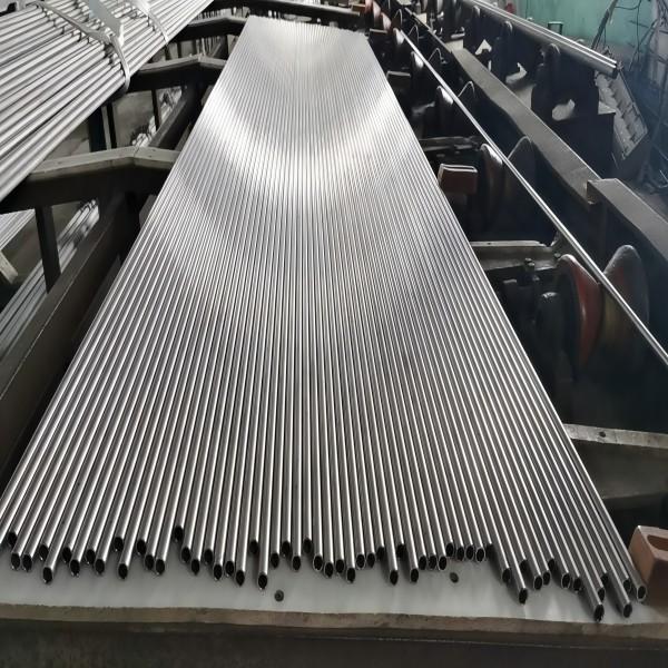 Quality N08825 High Strength Bright Anneal Pipe Chemicals 1 Inch Stainless Steel Pipe for sale
