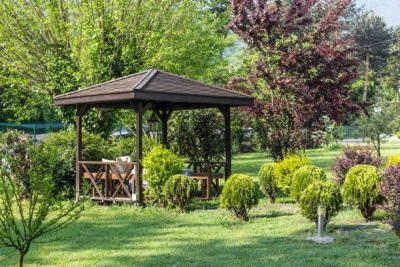 China Aluminum Hardtop Gazebo: Unfading Reliability for Your Outdoor Space for sale