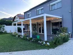 中国 耐候性と快適さ + モダンデザイン | 可動式屋根付きメタルパーゴラ 販売のため