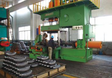 China 500-2000 Kg/h Baling Capacity Elbow Forming Machine with 300 Meter View Distance and PLC Control With Touch Screen for sale