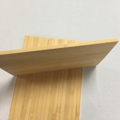 中国 シングルプライス フラットグレーン バンブープライス 4x8 層木板 販売のため