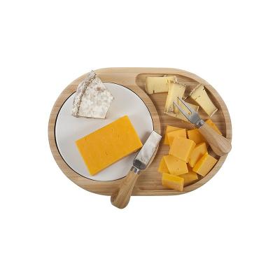 China Tabla de corte de bambú grande y multifuncional sostenible con contenedores para herramientas de queso en venta