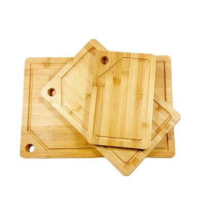 Set di tavola da taglio in bambù altamente resistente e sostenibile con supporto L 45X30X1.9CM