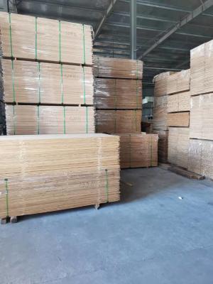 China Verticale bouw Natuurlijke bamboe voor meubels en voor vakantiefeesten Te koop