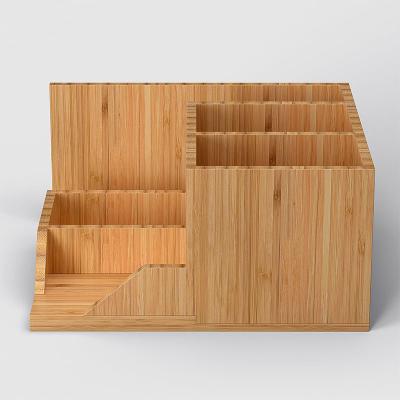 Cina 20x18x10cm Organizzatore da scrivania in bambù Portapenne intagliata per utensili da ufficio Design classico in vendita