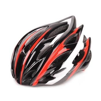 China Multi - Color EPS Material Sport Bike Helmets With 31 Air Cooling Vents for sale