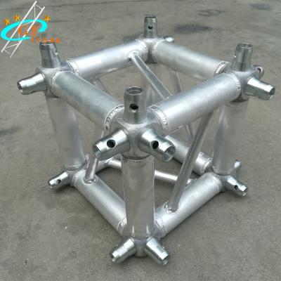 China Braguero multi de aluminio de la esquina de la caja de la espita de la conexión en venta