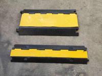China 1M Driveway Cable Protector Floor Rubber Speed Bump Position for sale