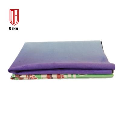 China Ultra Thin Gym Yoga Equipment Portable Folding Yoga Mat 185 * 68cm Size for sale
