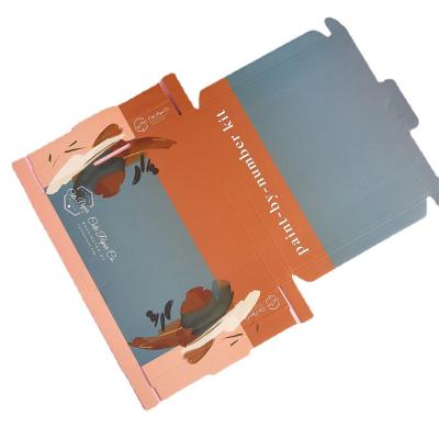 Cina OEM a caldo dei contenitori di regalo del cartone colorato delle scatole postali ondulate del foglio per l'impressione a caldo in vendita