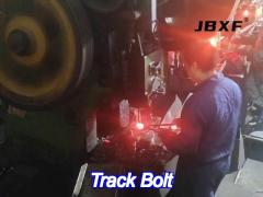 クローラー掘削機 フラットヘッドトラック シューズボルトとナッツ M16X1.5X53F