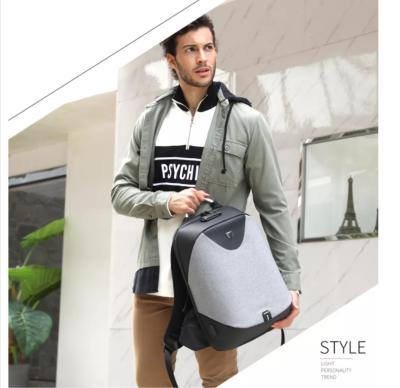 China Polyester-Geschäfts-Laptop wandern den 1,54 Zoll-diebstahlsicheren Rucksack für Mann-Laptop zu verkaufen