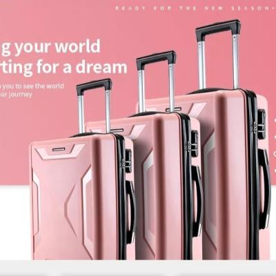 Cina Polyester Lining Hard Shell Luggage Set 24''  Trolley Suitcase Tsa Luggage Lock 3 Pcs Pp Carry On in vendita