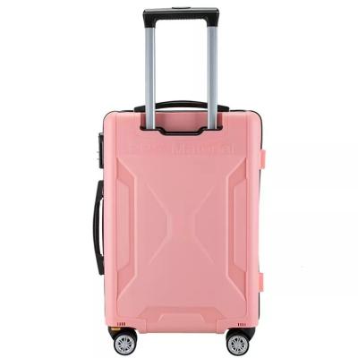 Cina Polyester Lining Hard Shell Luggage Set 24''  Trolley Suitcase Tsa Luggage Lock 3 Pcs Pp Carry On in vendita