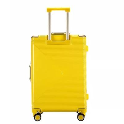 Cina 20'' Waterproof Travel Luggage Weight Scale Custom Travelling Hard Trolley Suitcase Handle PC Case in vendita