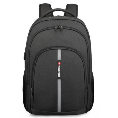 Cina 15.6 Inch Usb Durable Travel Laptop Backpack Shockproof in vendita