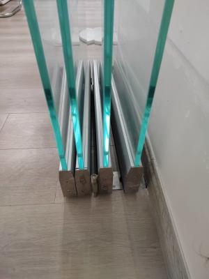 China Geïsoleerde glazen aluminium dubbelvoudige buitendeuren voor commerciële gebouwen Energieontwerp Te koop