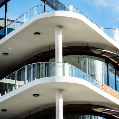 China Aluminium Flat Curved Frameless Building Glass Panel Balkon Balustrade Handschraubersystem zu verkaufen